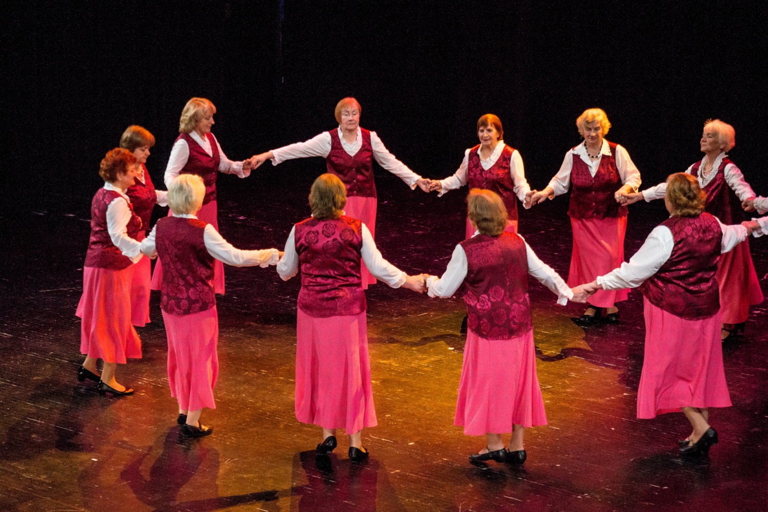 Senioru deju kopa "Brīzīte" - Ventspils Kultūras centrs